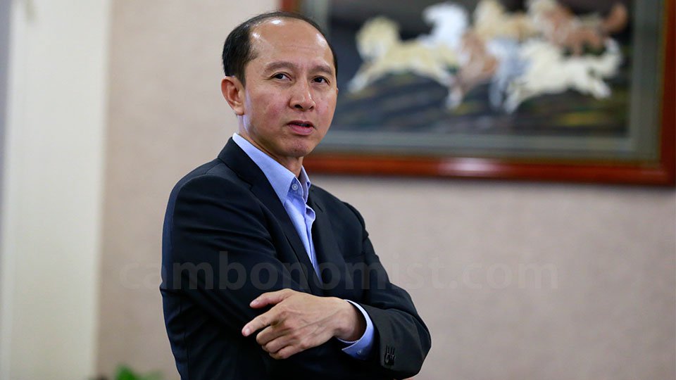 ឧកញ៉ា ហ៊ុន ឡាក់៖ មុខ របរ របស់ ខ្ញុំ ដំបូង ជា អ្នក ទូល នំ លក់ តាម ផ្ទះ ...